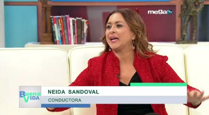 La Doctora Maritza Fuentes conversa con la conductora de televisión ...